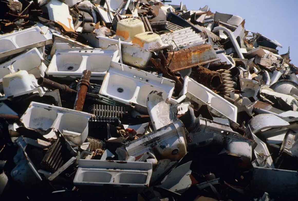 Tips for Salvaging Building Materials A Comprehensive Guide - Urbstory
